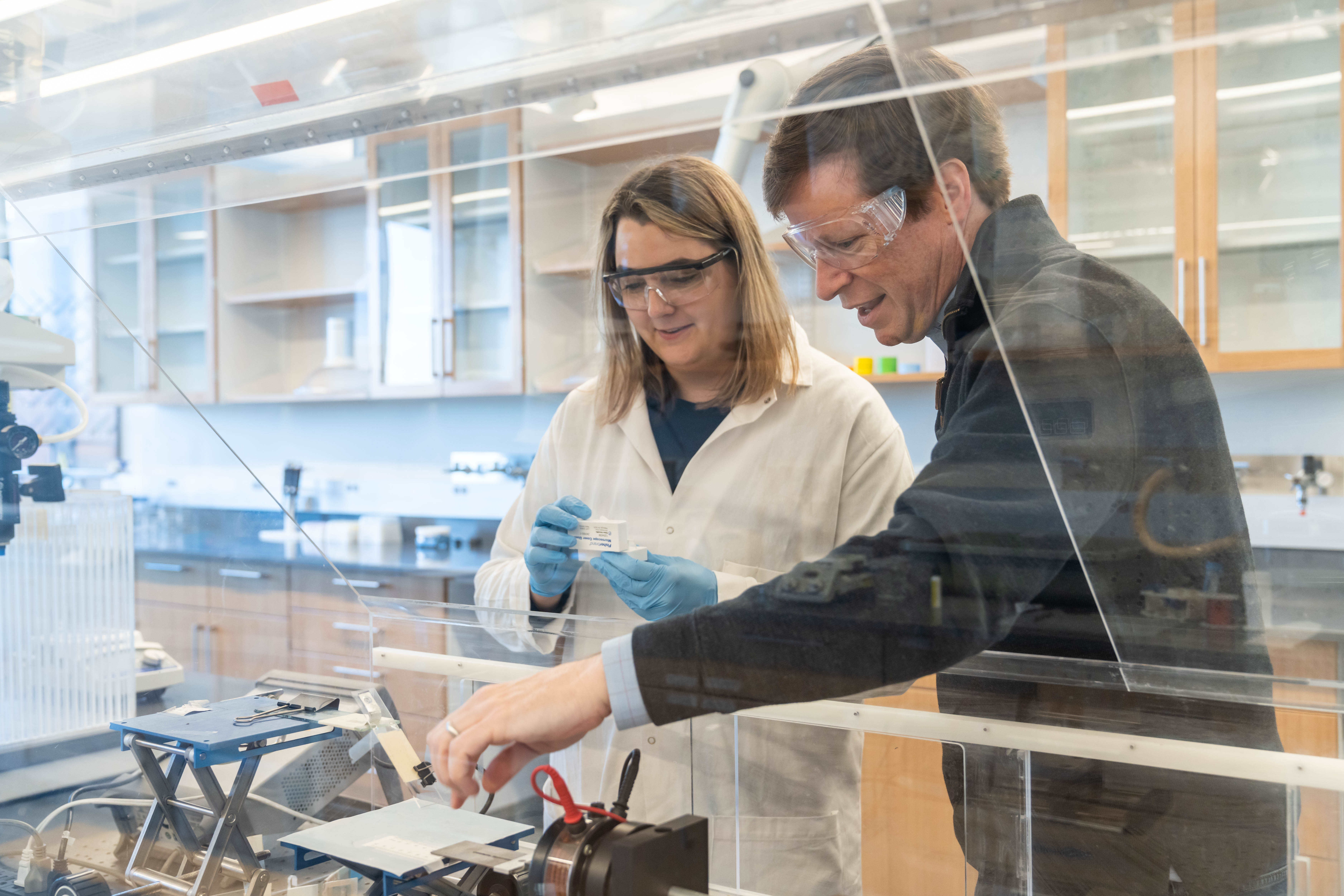 Gilchrist to give Keynote talk at the 97th ACS Colloid and Surface ...